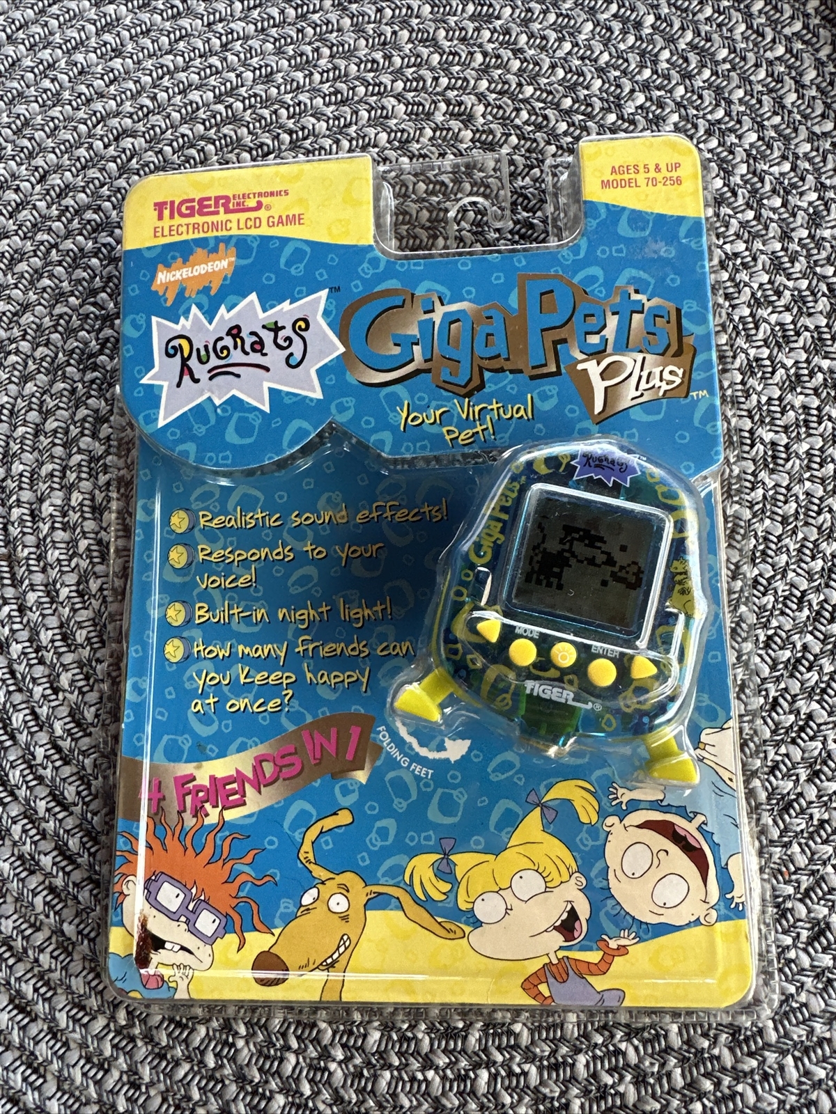 Vtg 1997 Tiger Giga Pets Plus RUGRATS Keychain Virtual Pet LCD Game ...