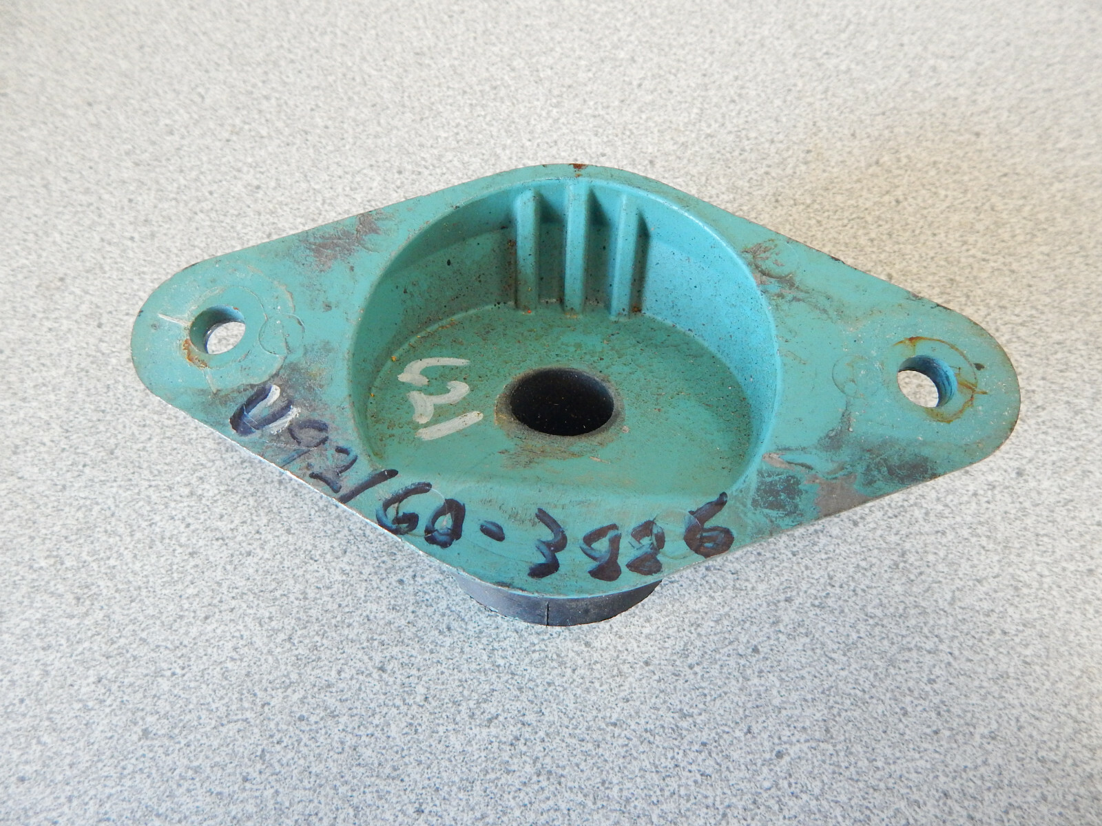 KAWASAKI WATERCRAFT JETSKI 1997-1998 900 STX ENGINE MOUNT DAMPENER ...