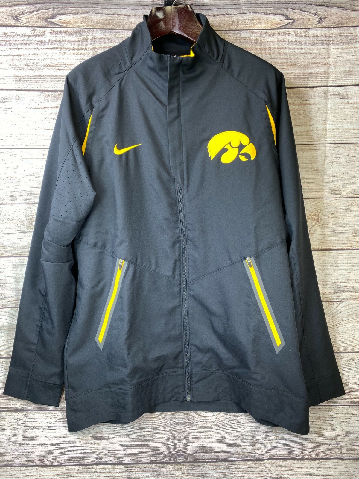 Nike Dri-Fit Iowa Hawkeye Team Issued Full Zip Univ. of Iowa Jacket L ...