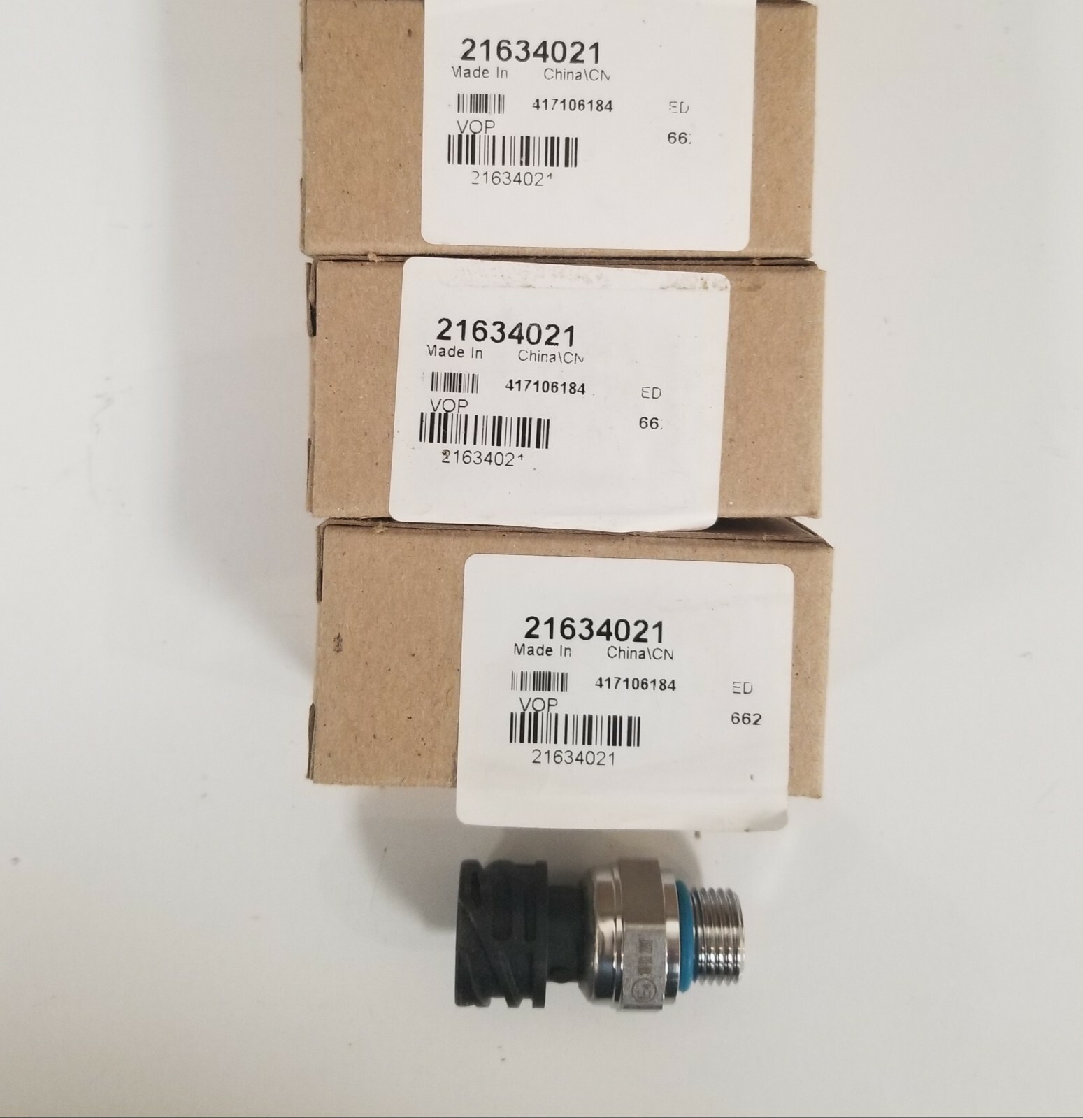 21634021 VOLVO PRESSURE SENSOR (New in the box) | eBay