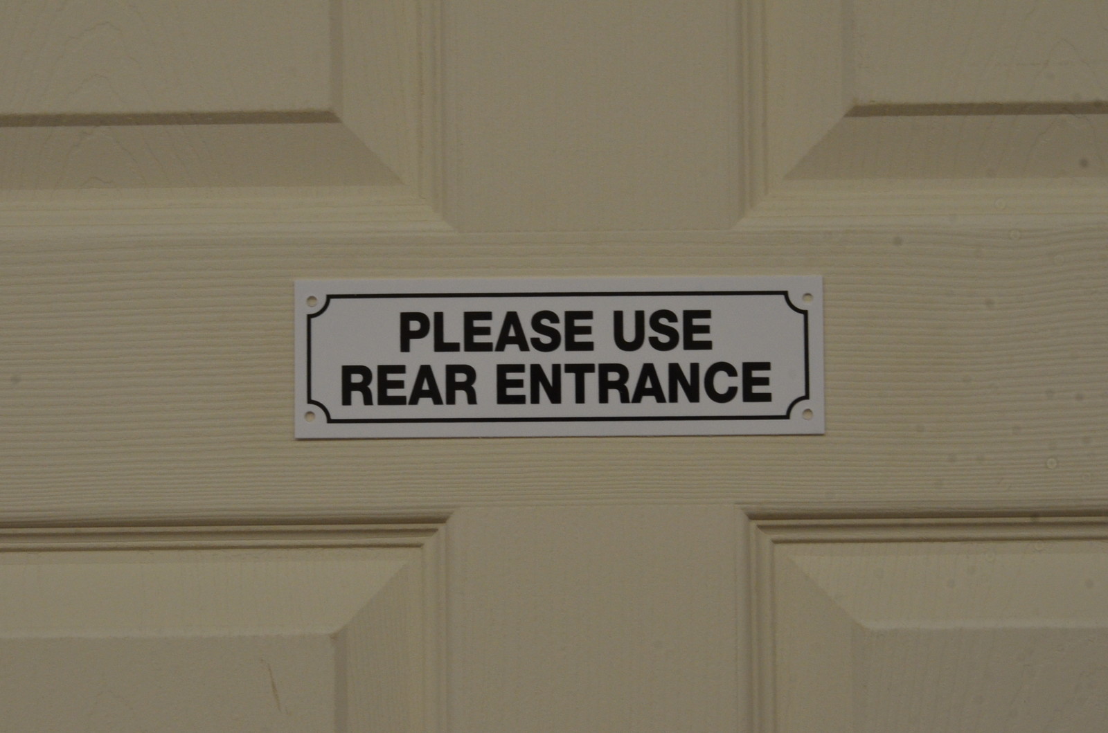 PLEASE USE REAR ENTRANCE sign or sticker 190x58mm delivery courier ...