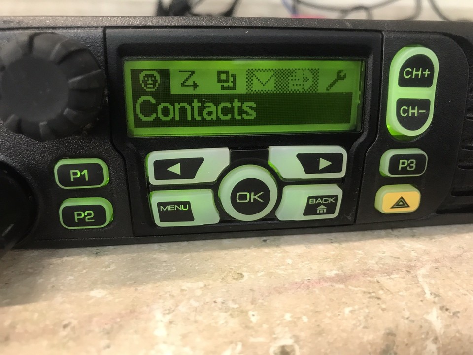 Motorola XPR 4550 Two Way Radio AAM27QPH9LA1AN POWERS ON *UNTESTED ...