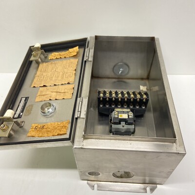 SQUARE D LIGHTING CONTACTOR STAINLESS STEEL SER B CLASS 8903 TYPE L AND ...