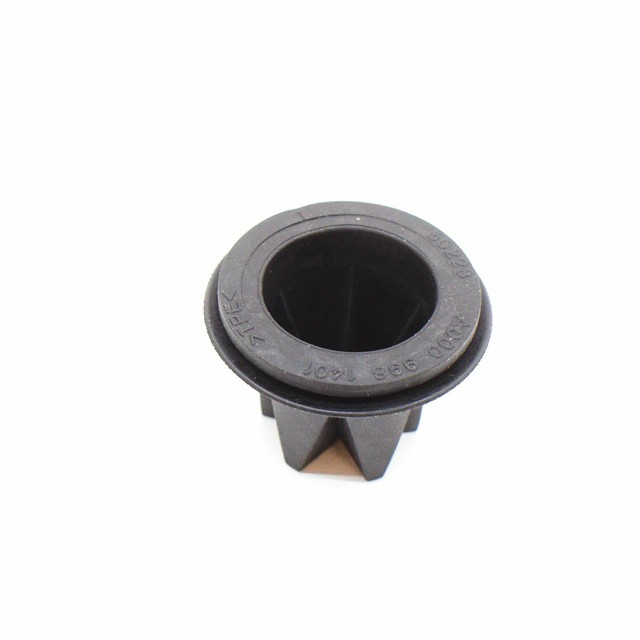 MERCEDES BENZ CL C216 Front Bonnet Hood Button Grommet A0009981401 ...