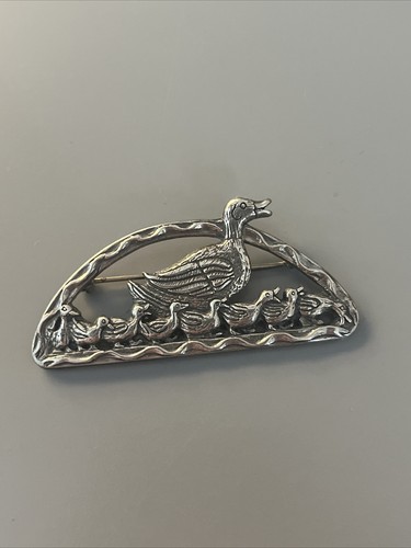 925 Sterling Silver Vintage H & H De Matteo Mother & Babies Duck Pin ...