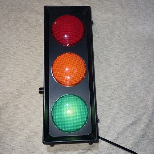 ELECTRIC FLASHING TRAFFIC LITE MODEL 49005-49007 | eBay