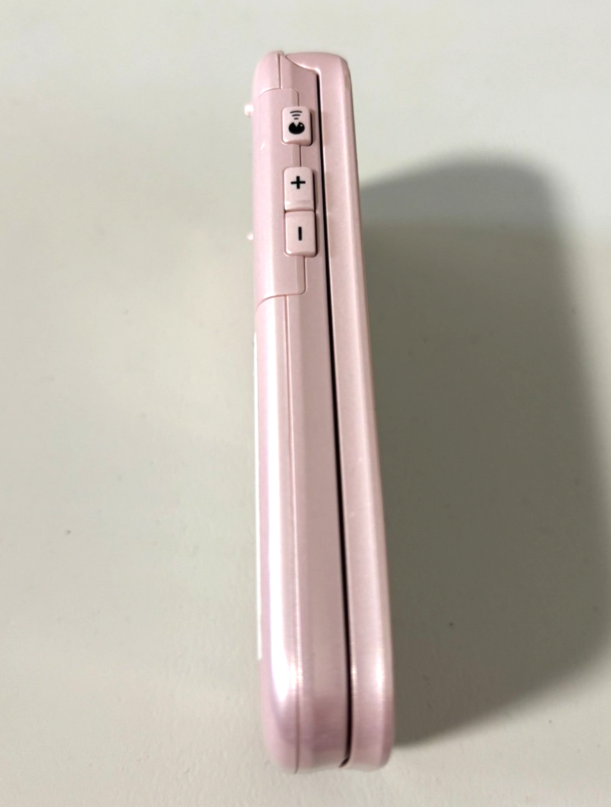 Fujitsu docomo F-01G Pink Raku-Raku Phone Basic 4 Japanese Flip Phone ...