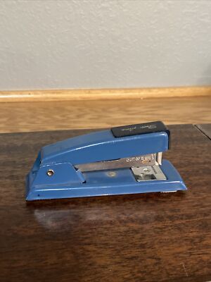 Staplers - Blue Swingline