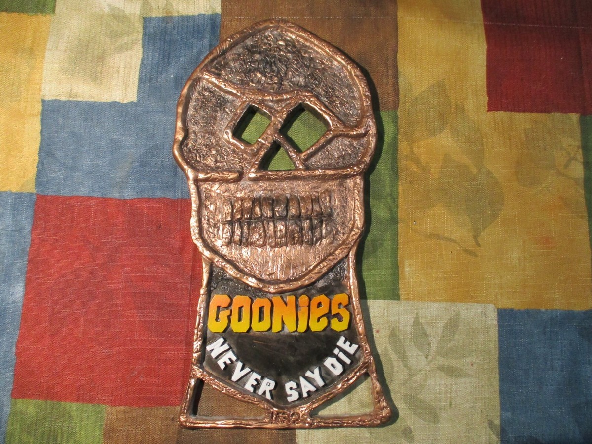 Goonies Skull Key