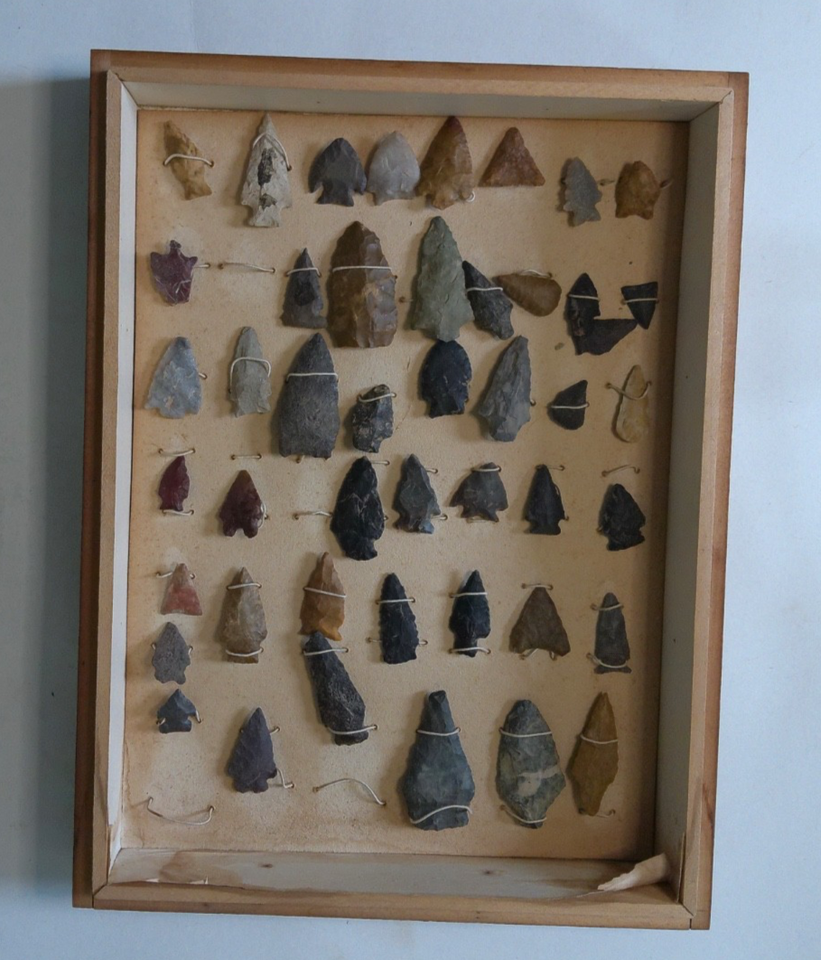 Framed Collection of Authentic Native American Arrowheads / Projectile ...