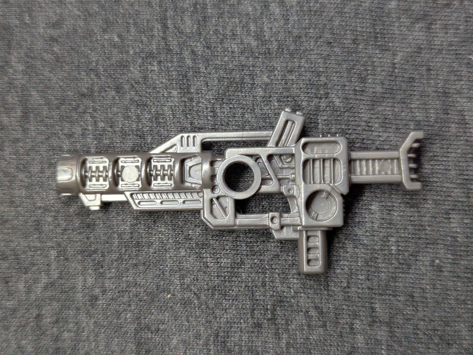 Transformers LEGACY Deluxe Class RED COG Parts ULTRA MAGNUS BLASTER Gun ...