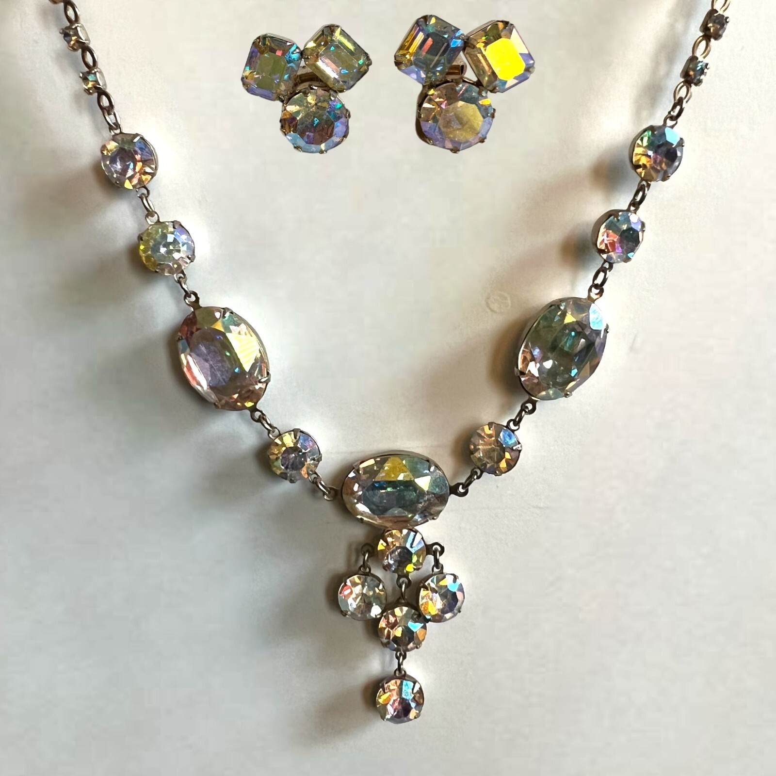 Vintage Weiss Aurora Borealis Rhinestone Necklace and… - Gem