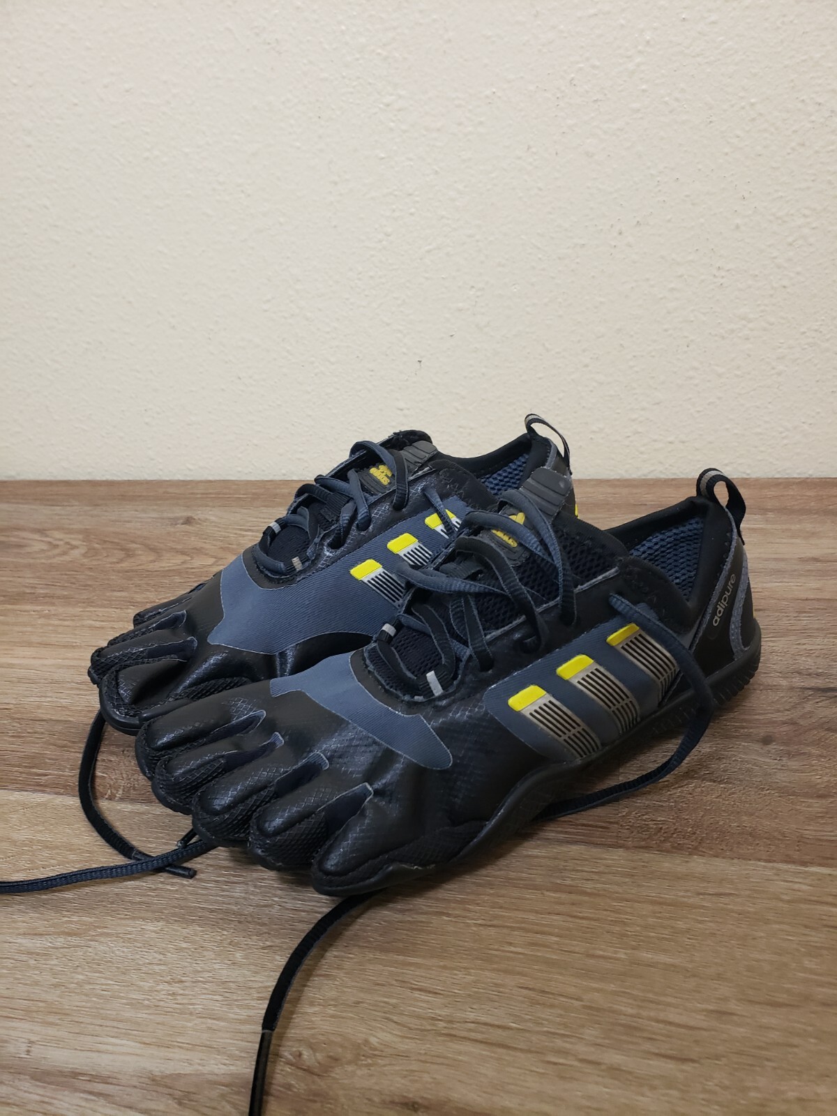 Mens Adidas Adipure Trainer Five Finger Lace Up Shoes… - Gem