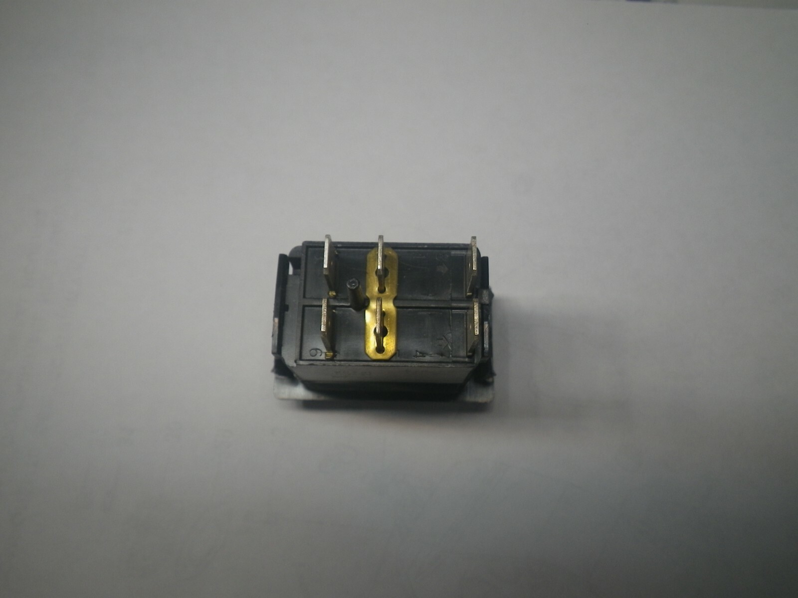 NEW OEM SEA RAY ROCKER SWITCH BODY SEARAY PART # 647974 12 VOLT LED | eBay