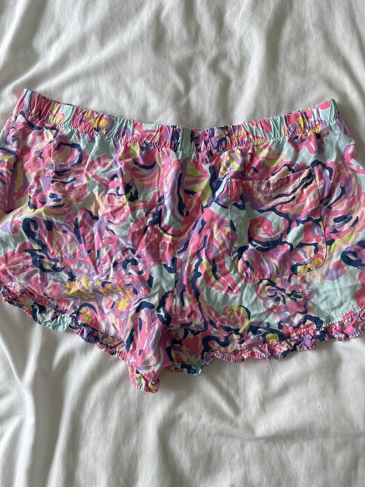 lilly pulitzer kya shorts serene blue big escapade xs Floral Pattern ...