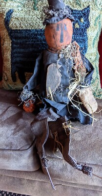 Primitives - Scarecrow Heads