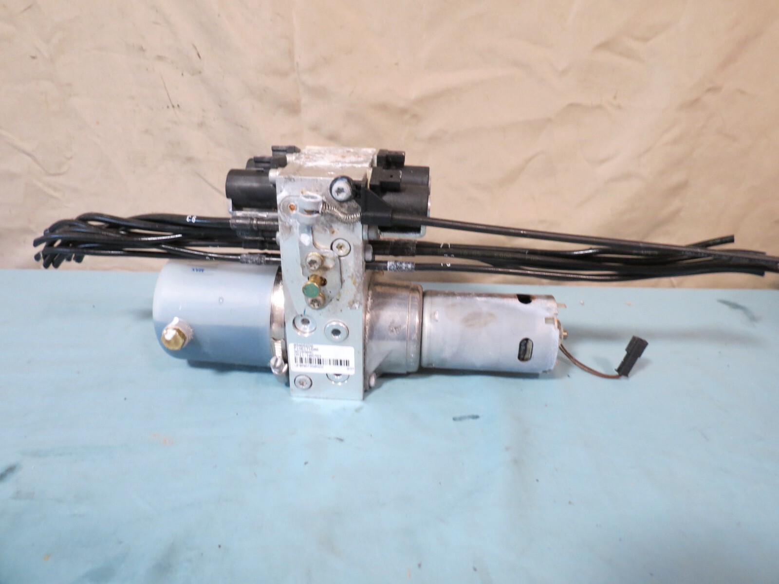 06-13 Volvo c70 CONVERTIBLE Top Roof Lift Motor Hydraulic Pump OEM ...