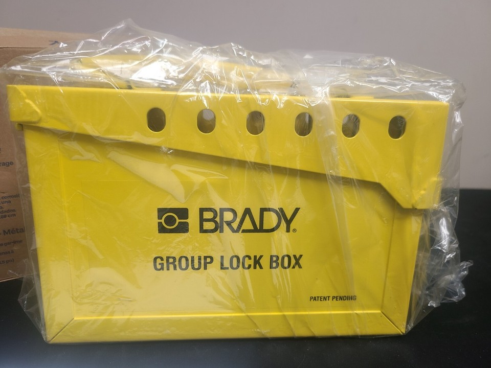 NEW BRADY 13 LOCK PORTABLE METAL LOCK BOX Y4951598 | eBay