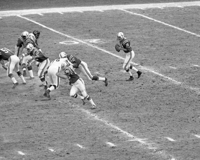 1970 Baltimore Colts JOHNNY UNITAS vs Bears Glossy 8x10 Photo Print ...