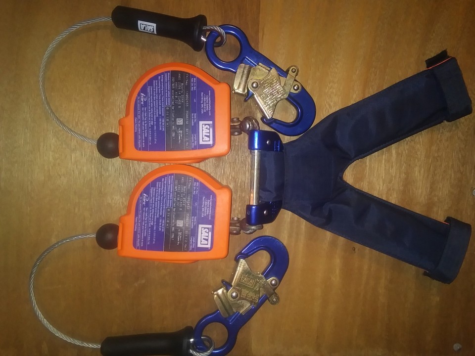 3M DBI/SALA 3500230 Nano-Lok Edge Twin Leg 8 Foot Self Retracting ...