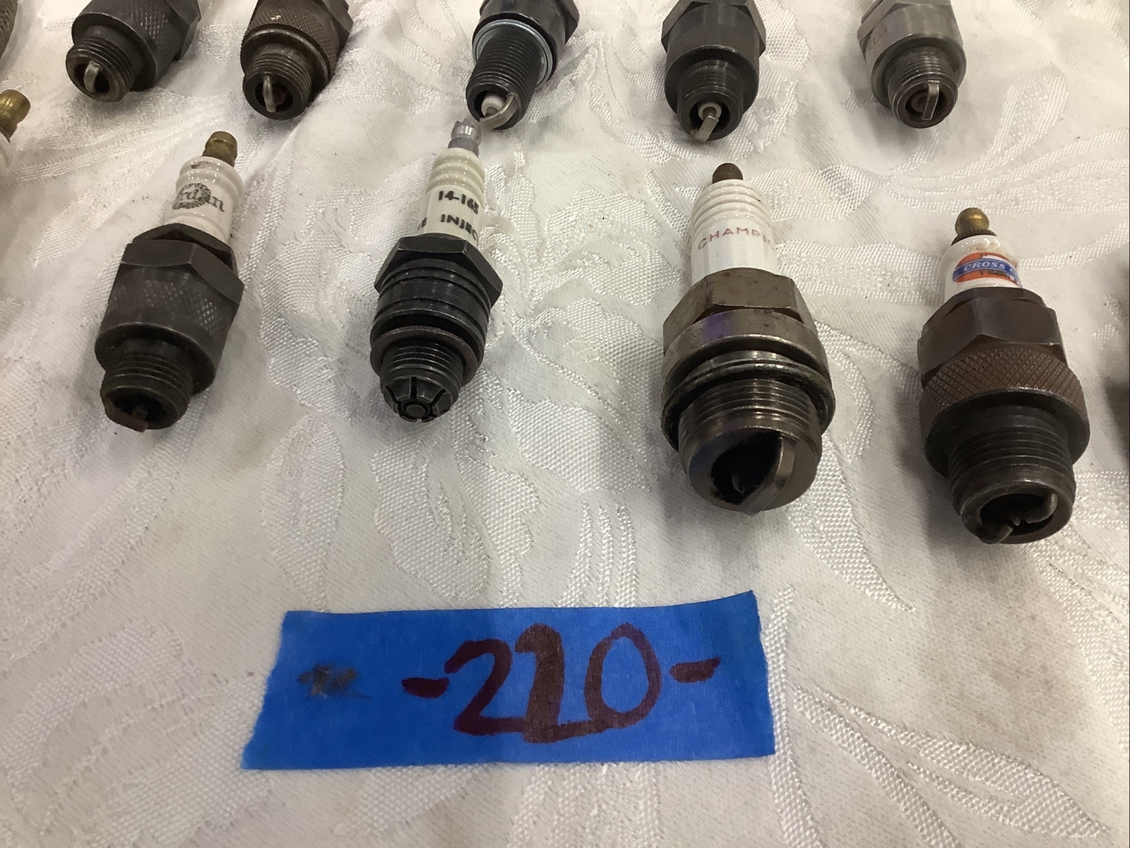 Old Antique Spark Plug Collection Lot Of 15 All Different Vintage Ford ...
