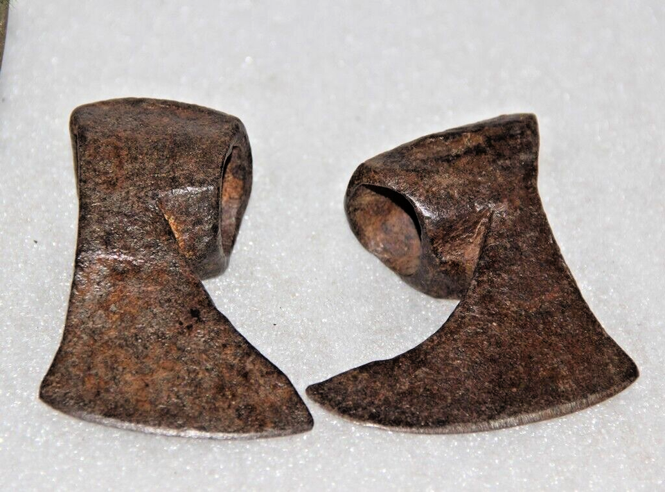 1850s OLD VINTAGE HANDFORGED SMALL RUSTIC IRON INDIAN AXE HEAD HATCHET ...