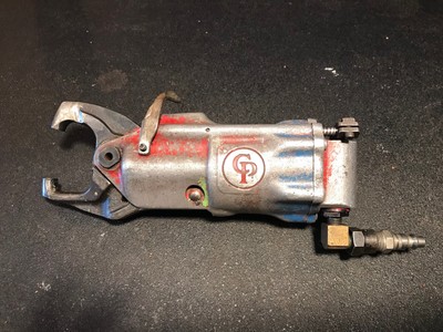 Riveters - Alligator Squeezer