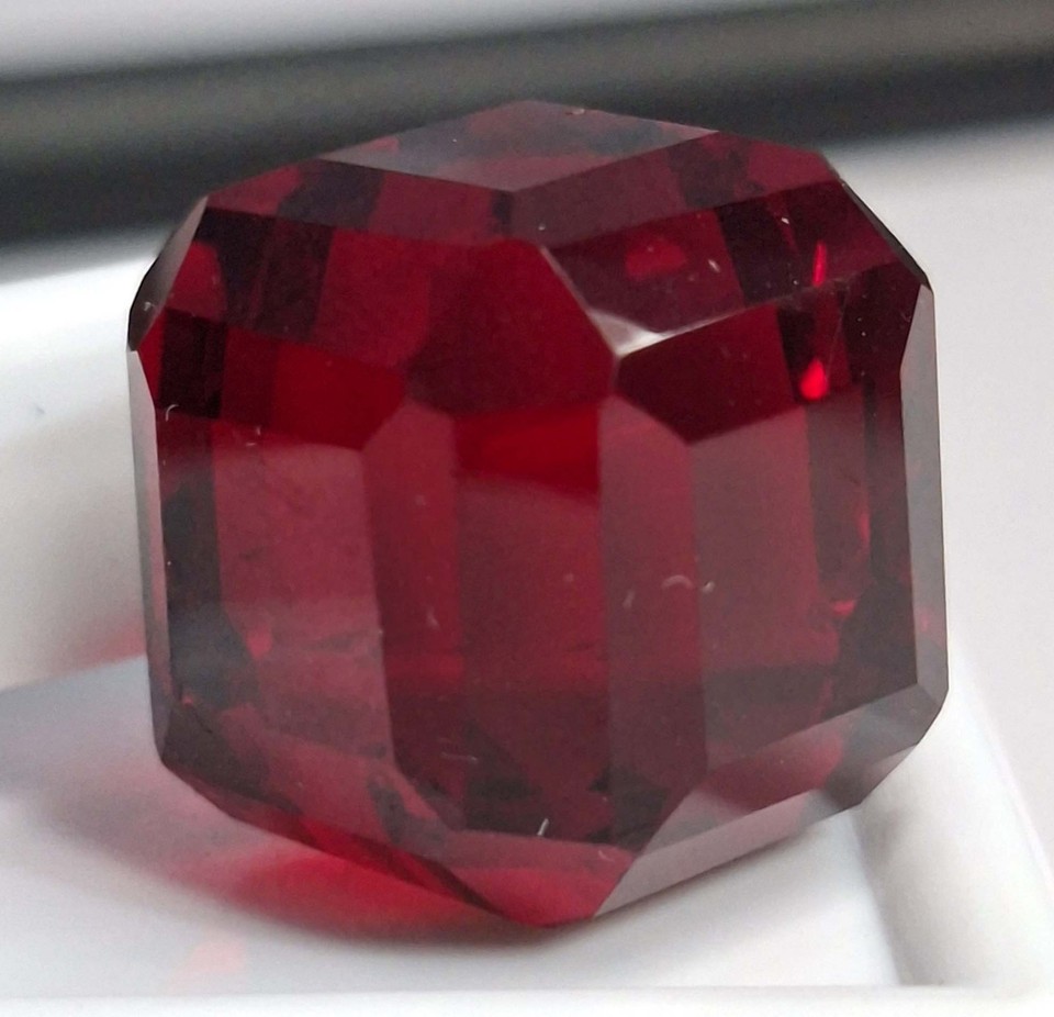 Amazing Loose Gemstone Cube Cut Natural Red Ruby Mozambique 28-30 Carat ...