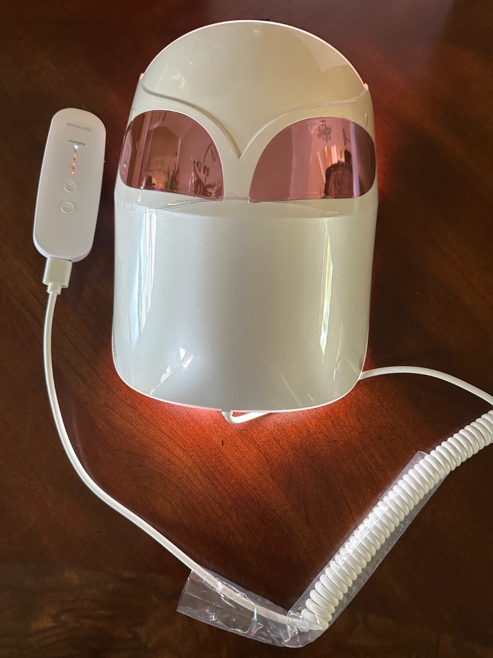 7 LED Light Treatment Portable Face Mask, Skin Care, Anti-Aging, Voice ...