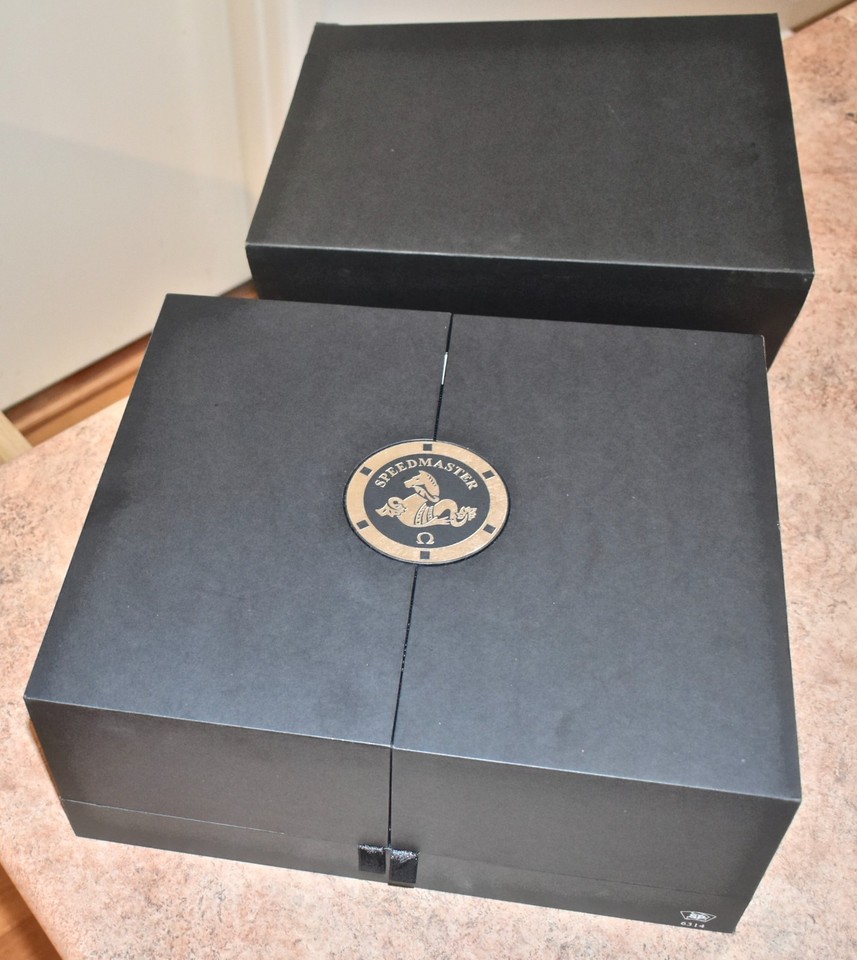 Authentic OEM OMEGA SPEEDMASTER MOONWATCH BOX COMPLETE SET + 2 Straps ...