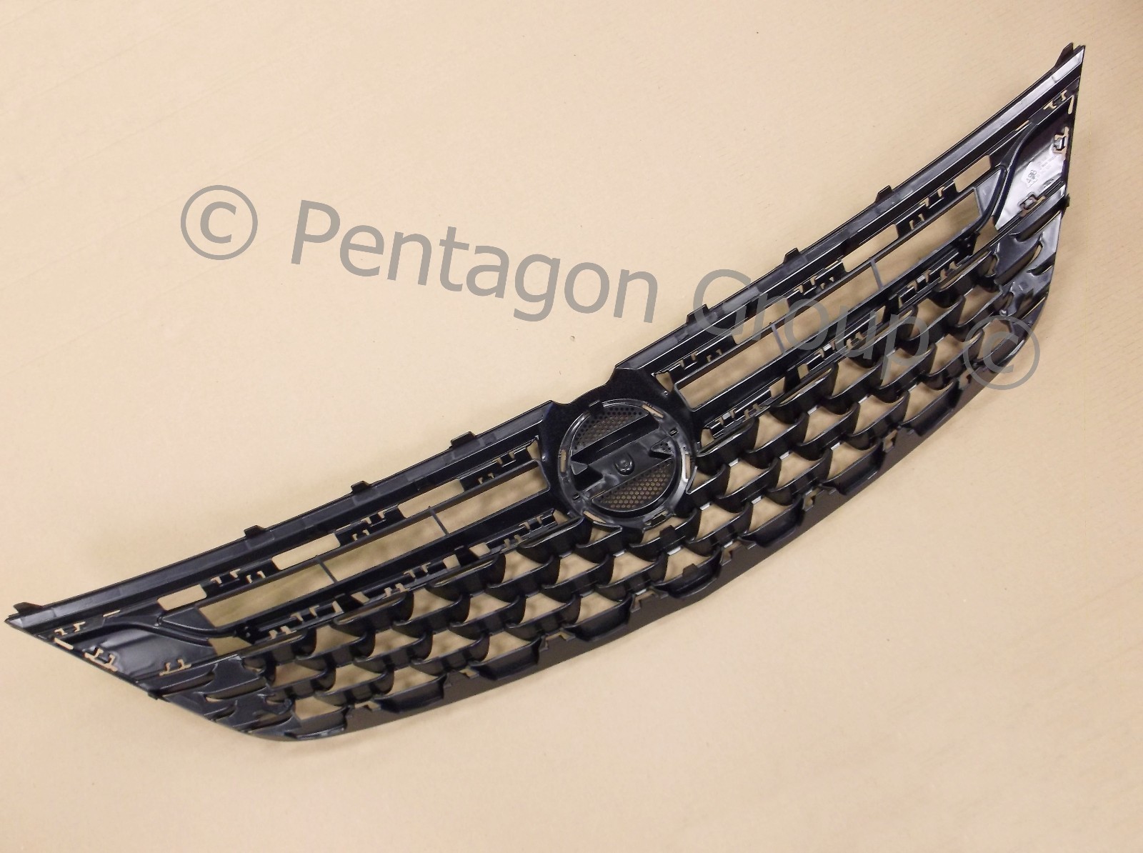 New Genuine Vauxhall Astra K MK7 2016>On Front Radiator Grille 39089229 ...