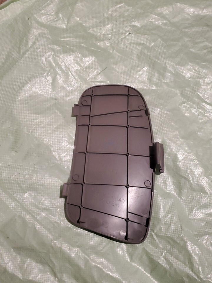 03-08 Pontiac Vibe Toyota corolla—Left Cargo Area Storage Access Panel ...