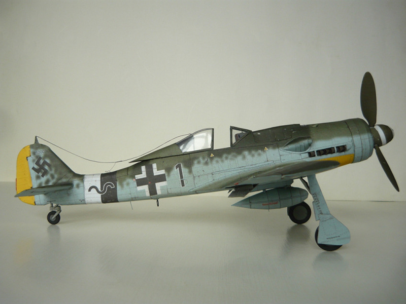 1:33 Focke-Wulf FW 190 D-9 Würger German WWII Fighter Aircraft PAPER ...
