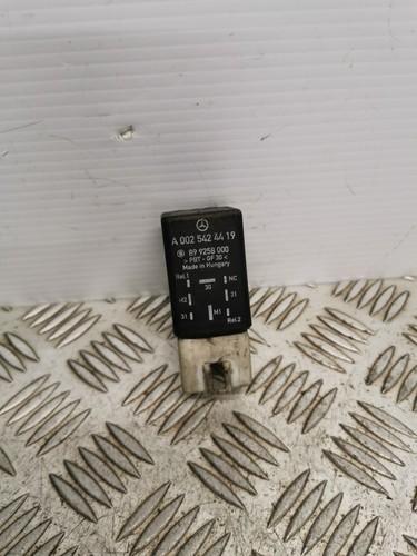 2007 MERCEDES VITO MK2 W639 COOLING FAN RELAY AND FUSE A0025424419 | eBay