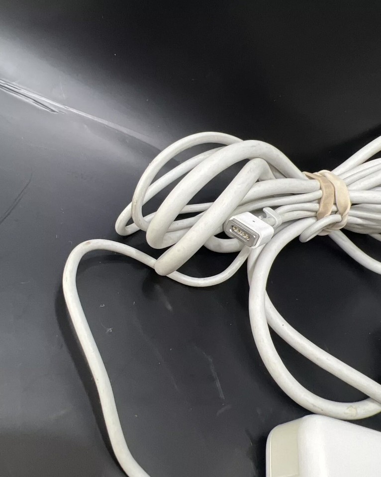 Genuine Apple 85W MagSafe Power Adapter Model A1222 for MacBook Pro | eBay