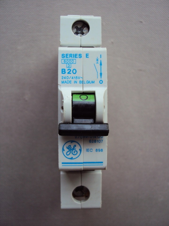 GE SERIES E MCB 6A 10A 16A 20A 32A 40A STEEPLE SECTOR TYPE B & 2 GEC ...