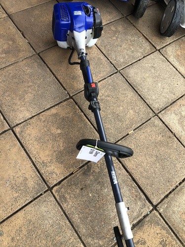 Victa Whipper Snipper Line Trimmer Brush Cutter Straight Shaft Demo 2 ...