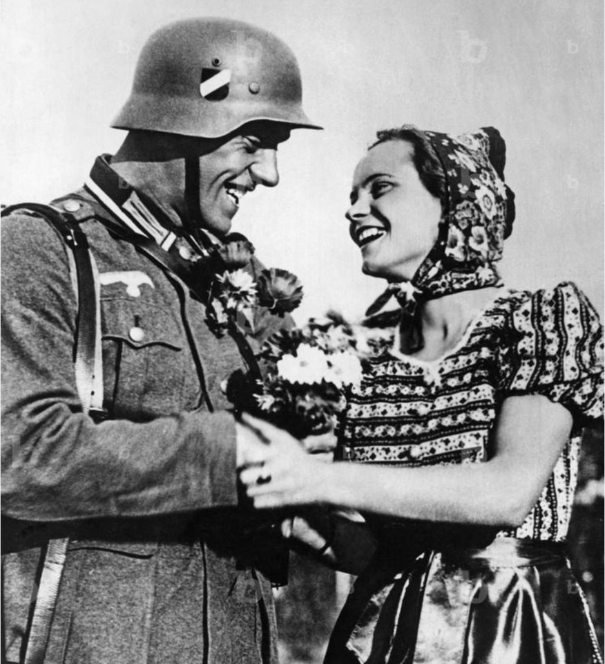 WWII German Bundle of Anschluss Artificial Flowers Given to Soldiers ...