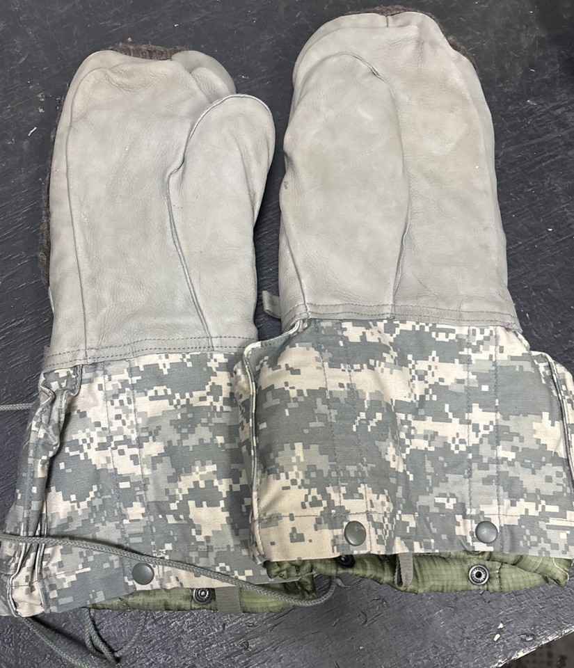 USGI Army ACU Camo Extreme Cold Weather Winter Mittens & Liner Set ...