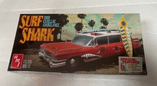 AMT Surf Shark 1959 Cadillac Ambulance 1/25 Scale Model Car Kit (1242 ...