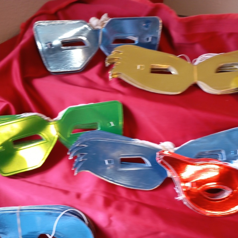 JOB LOT FOIL PARTY MASKS X 200 ( 6542 ) | eBay UK