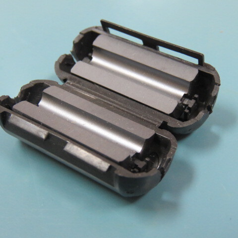 FAIR-RITE PRODUCTS CORP 0444164951 Qty of 20 per Lot Hinged (Snap On ...