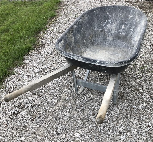 Agri-Fab Single Wheel Poly Wheelbarrow wood handles plastic tub bowl ...