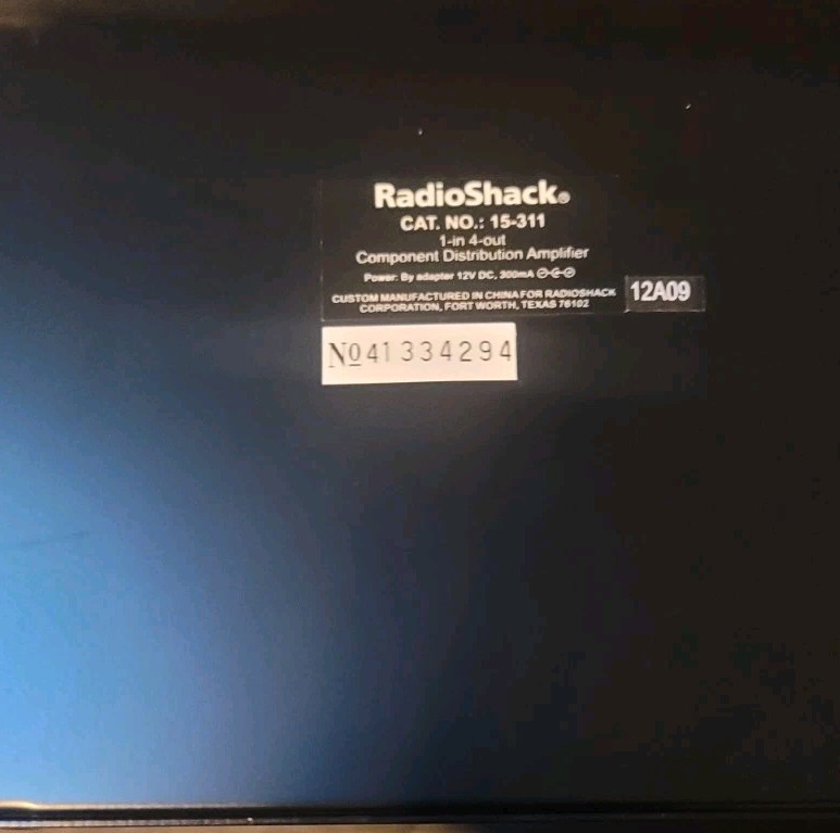 Radio Shack 1-in-4 Out Component Video Distribution Amplifier Model 15 ...