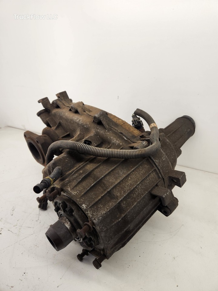 CHEVY NP241C TRANSFER CASE VSS PASSENGER SIDE DROP 27 SPLINE | eBay