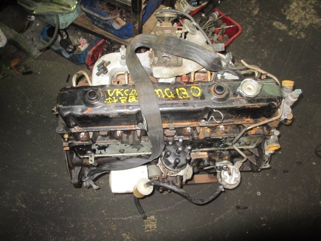 HOLDEN COMMODORE 202 VC VH 3.3 MOTOR ENGINE GOOD 202 BLACK MOTOR c/over ...