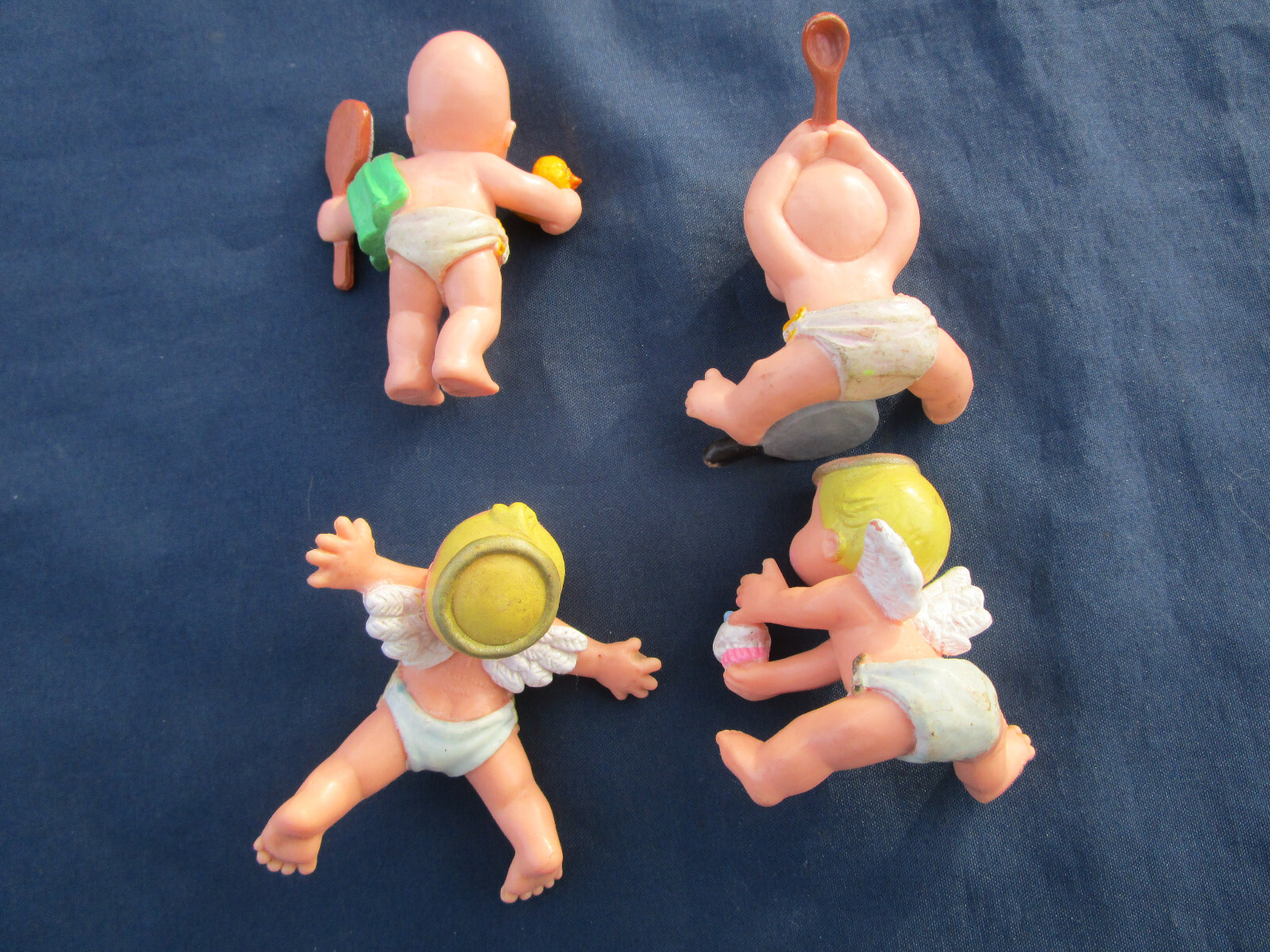 4 Babies figurines Bébés Baby Couches-culottes Yeux bleu LGT année 1990 ...