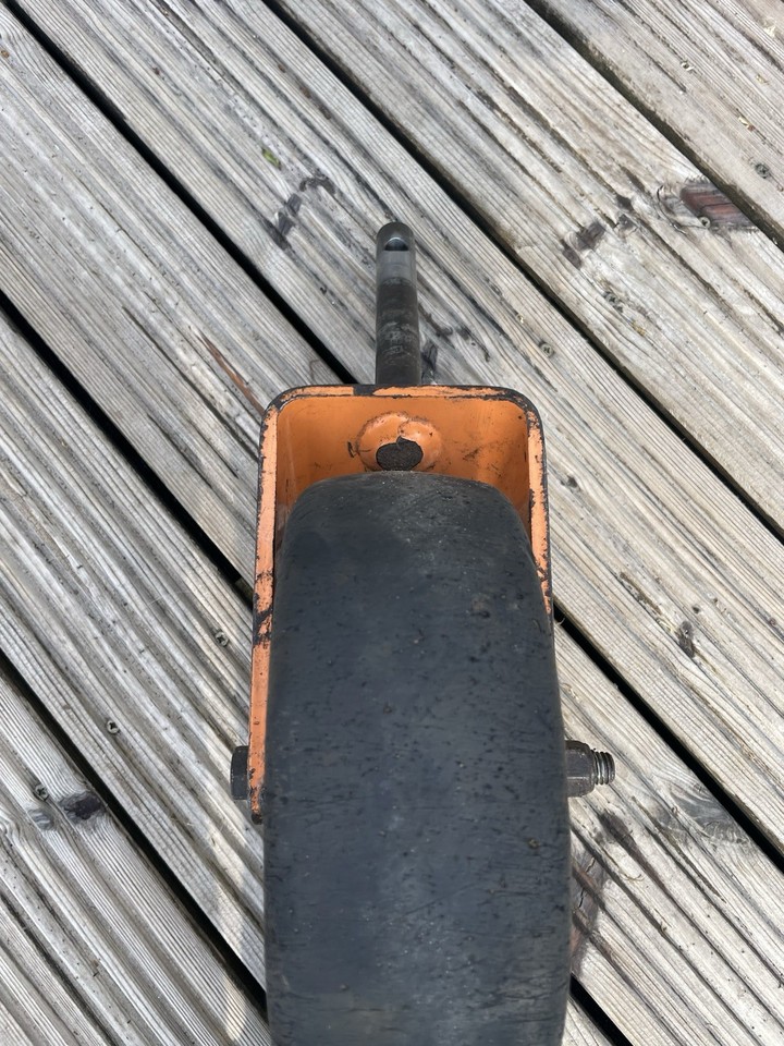 Scag SWZ/SMW Jockey Wheel &Yoke Castor Brand New Roller Bearing ...