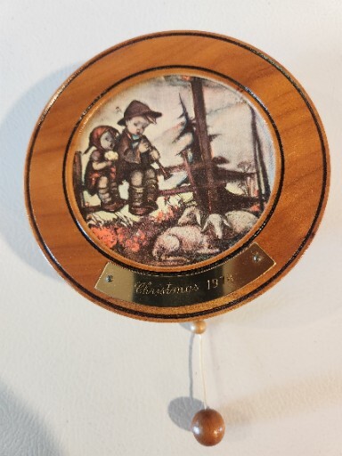 REUGE Hummel Vintage Wood Frame Pull String Swiss Music Box Movement ...