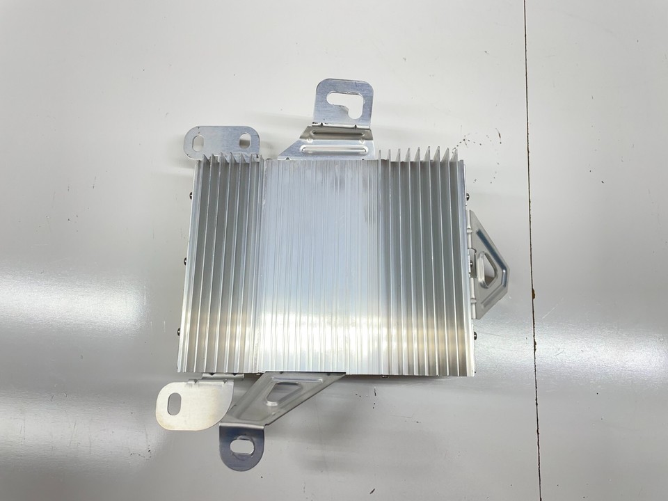 2021-2022 Tesla Model S Long Range Plaid Amplifier Amp Sound System ...